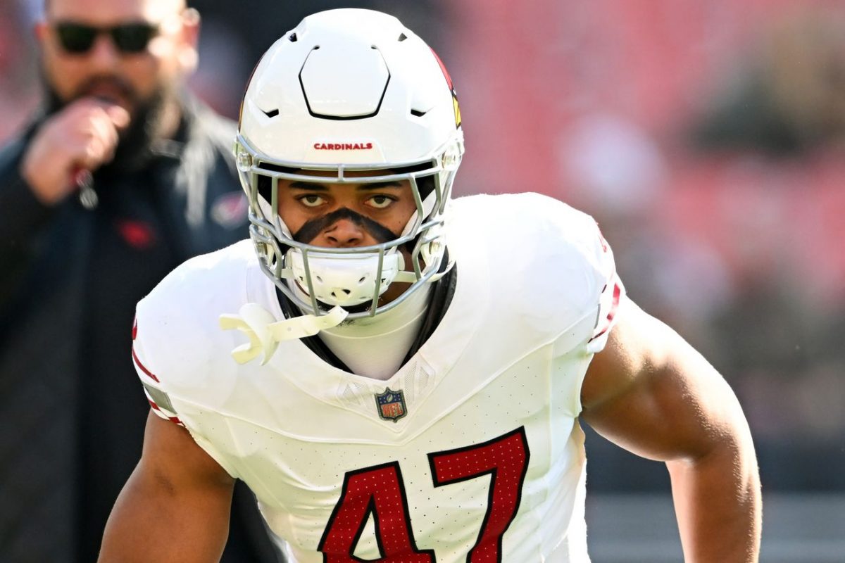 Report: 49ers sign LB Ezekiel Turner