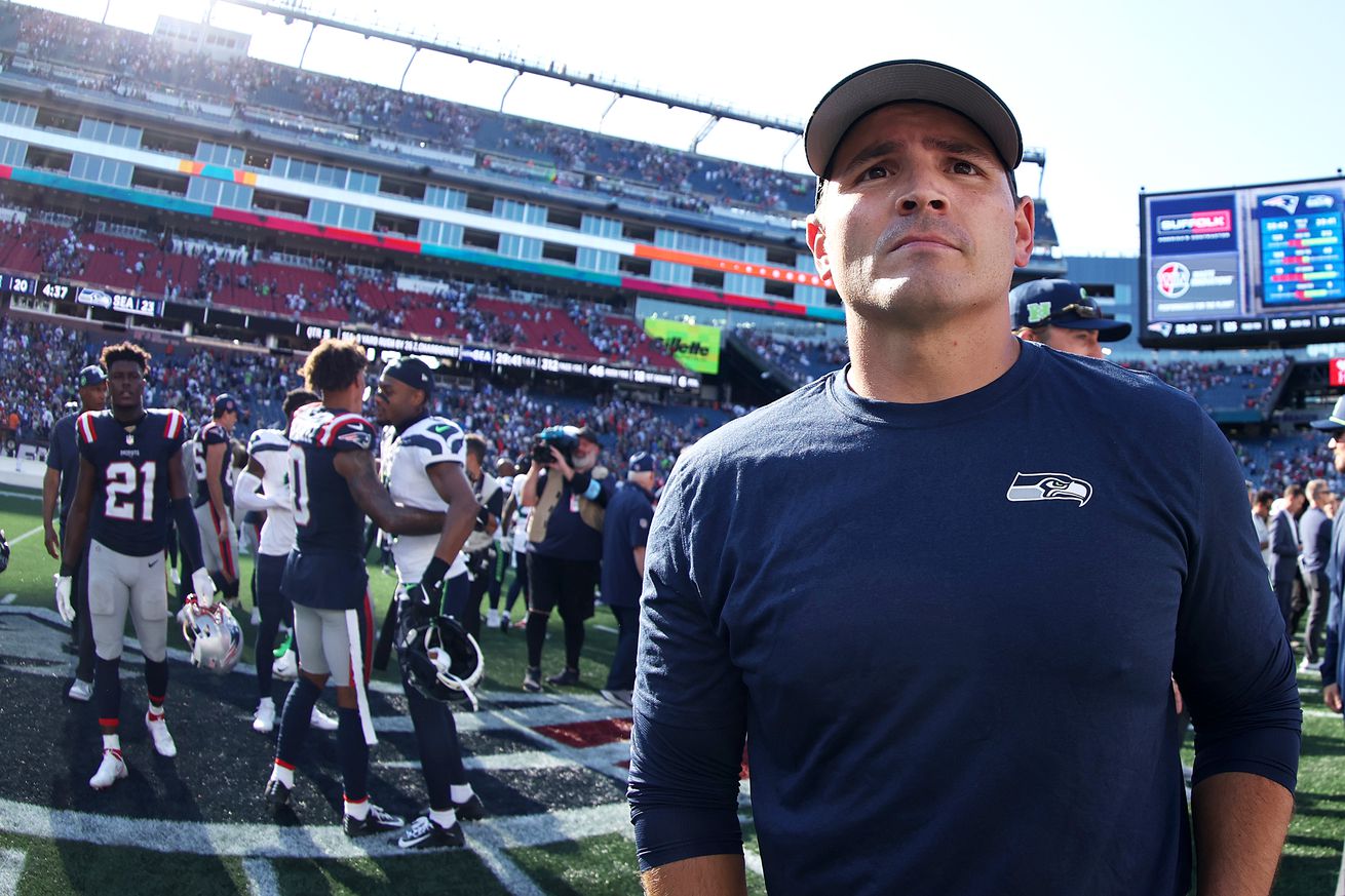 NFC West Recap: 49ers fall to 3rd place while the Seahawks take over ...