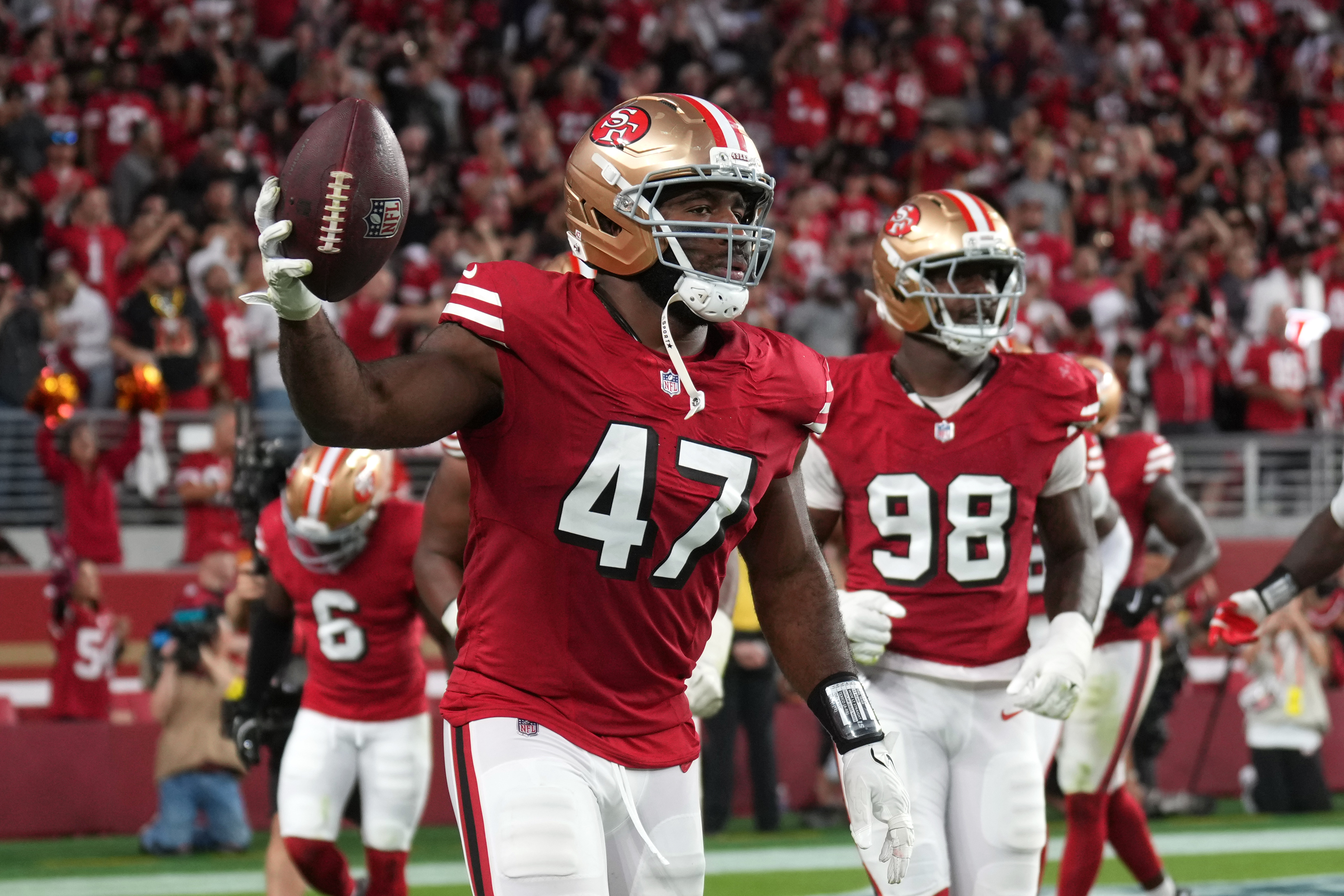 Robert Saleh optimistic 49ers’ pass rush has weapons to peak by January